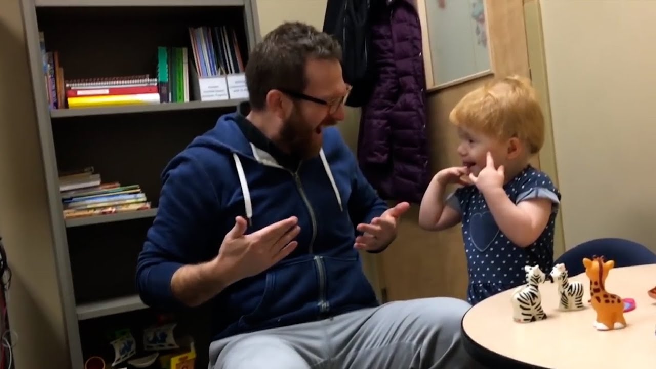 Fun Facts on American Sign Language | Poke My Brain - YouTube