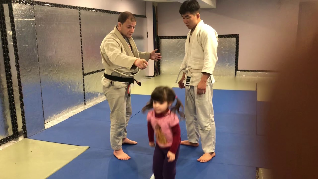 Foot sweep - YouTube