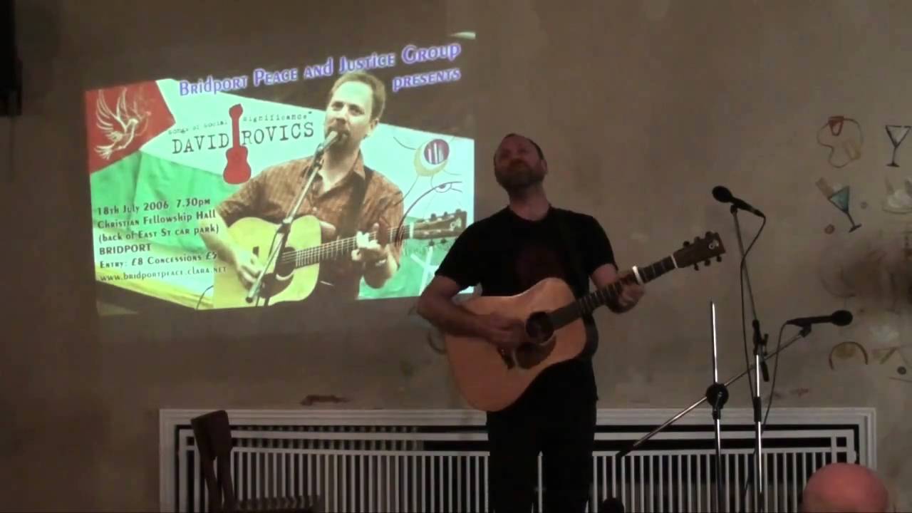 David Rovics -- Draft Dodger Rag (by Phil Ochs) -- Berlin, Germany ...