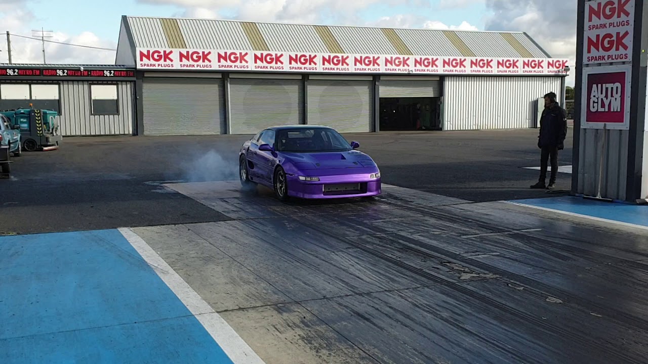 Nathan Freke MR2 8.86 @ 164mph run at Santa Pod 19/10/19 - YouTube