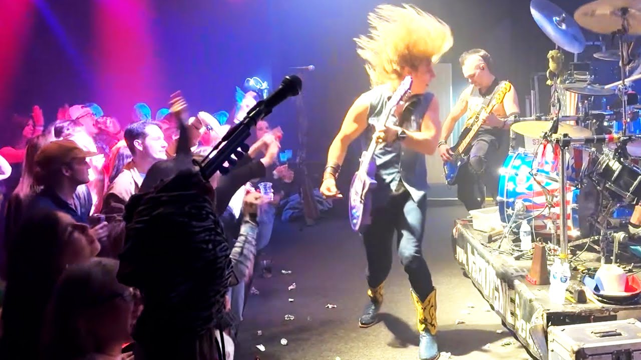 They Ask Me to Play Guitar on This Song - YouTube