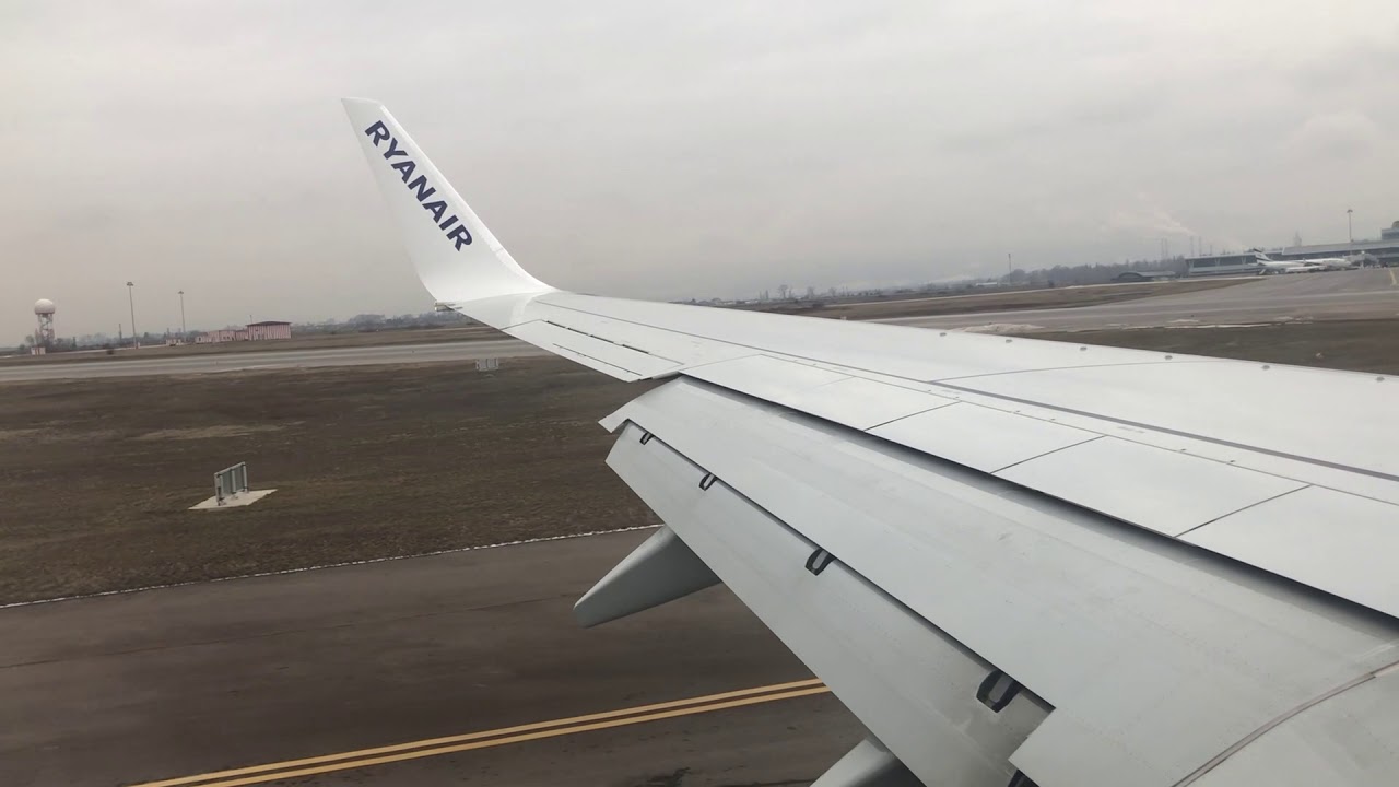 Landing at Sofia Airport (SOF). Ryanair flight 6309. Aircraft B737-800, reg. EI-GXI - YouTube