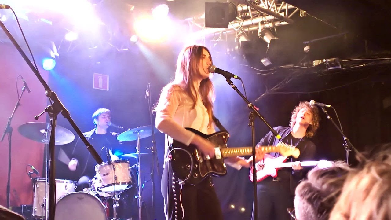 Linn Koch-Emmery - For the Screens - Live at Debaser Strand, Stockholm ...
