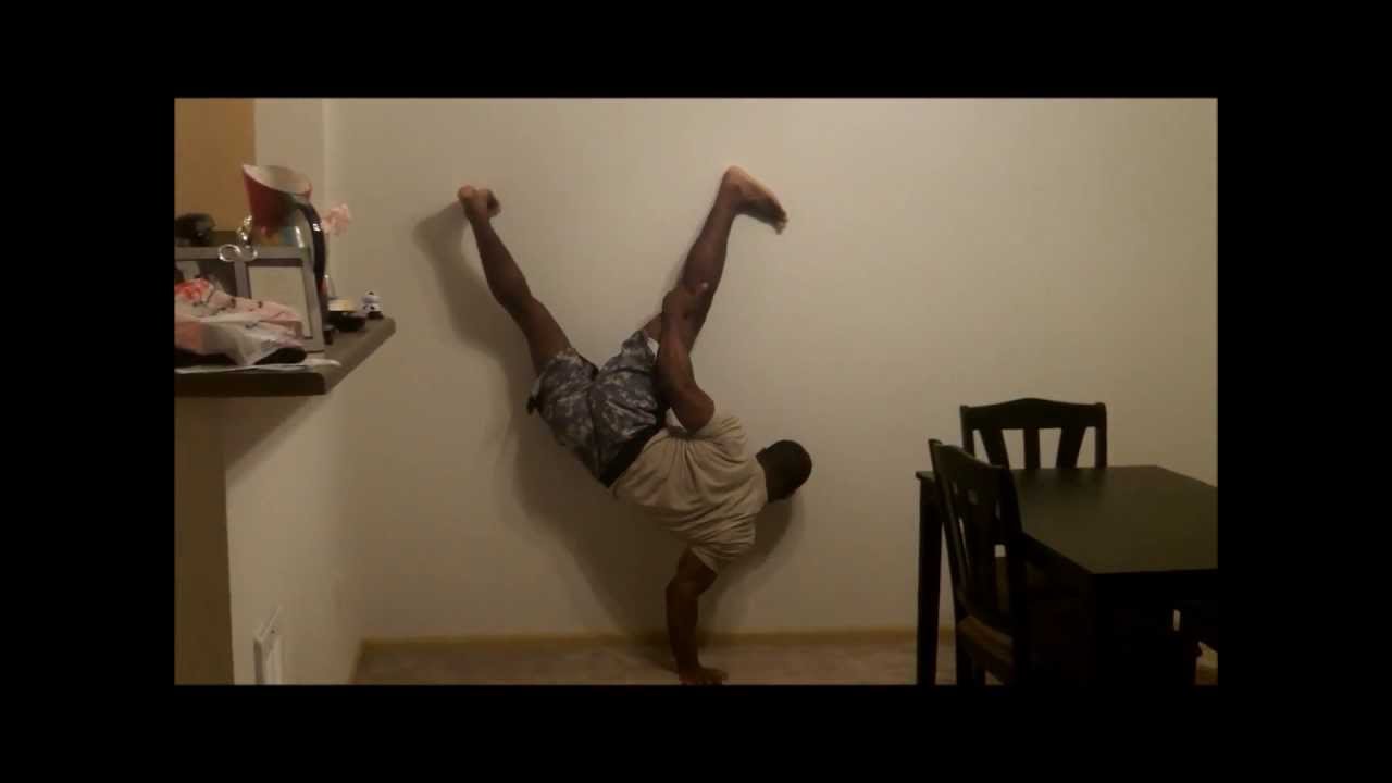 One arm hand stand pushups - YouTube