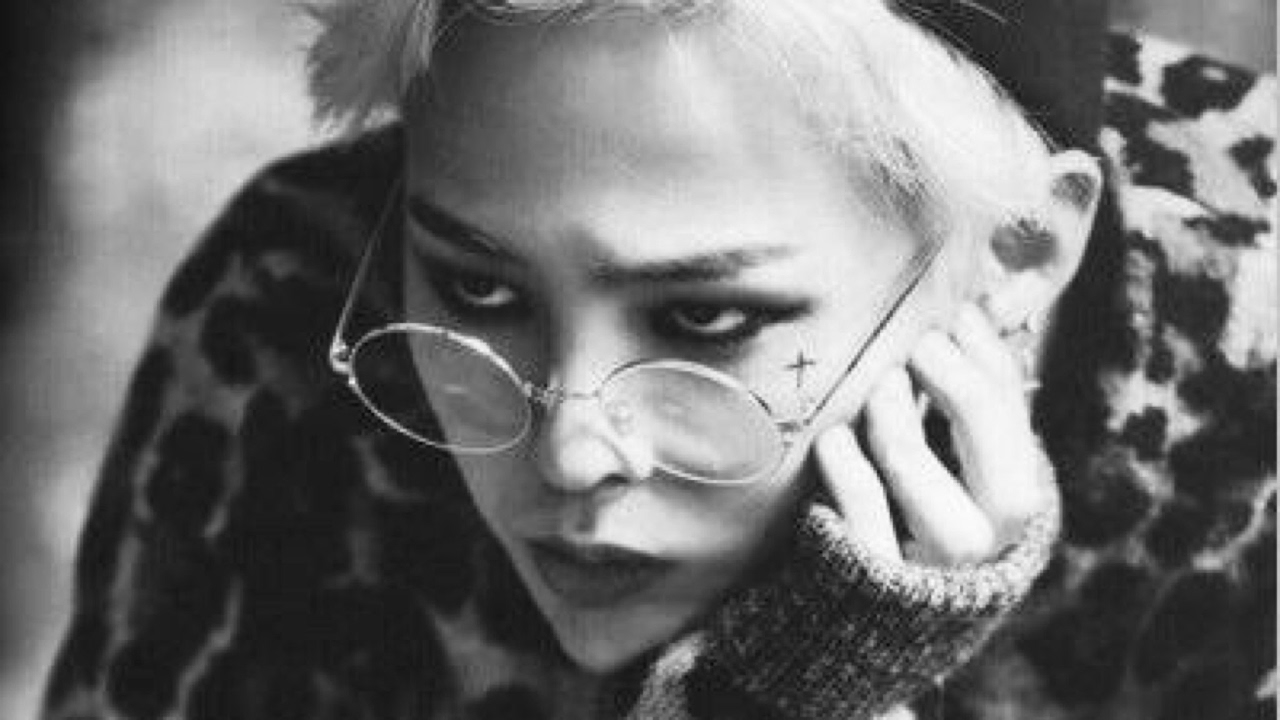 /Ziyoonジヨン のライブ ストリーム - YouTube