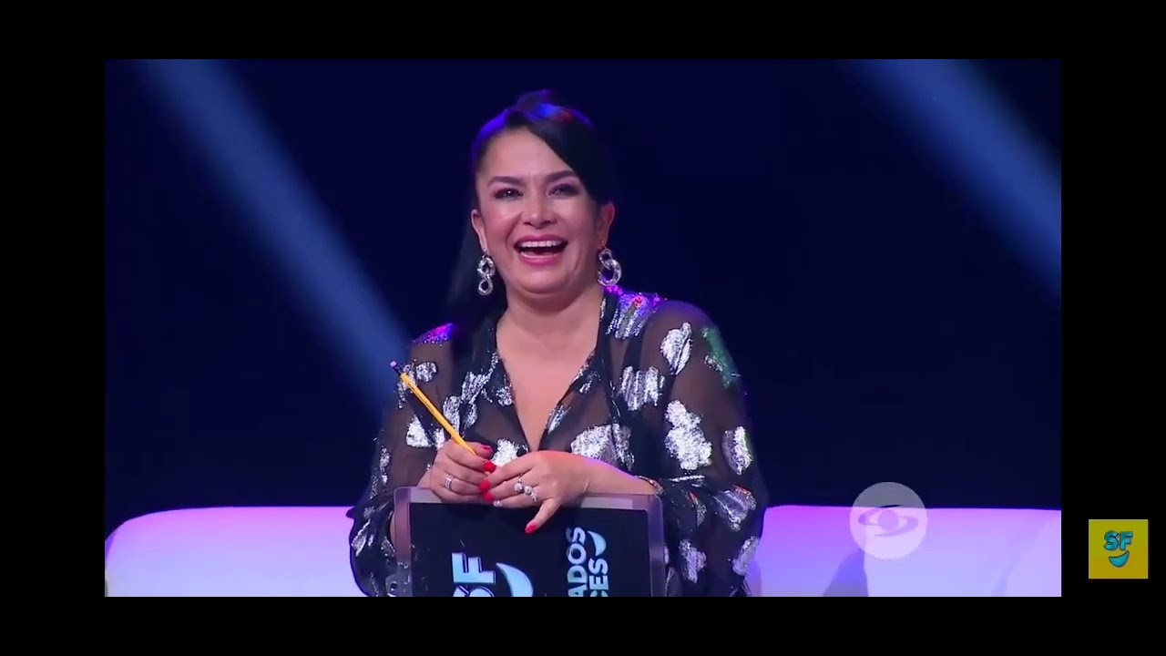 La Paisita, en una más de sus presentaciones. - YouTube