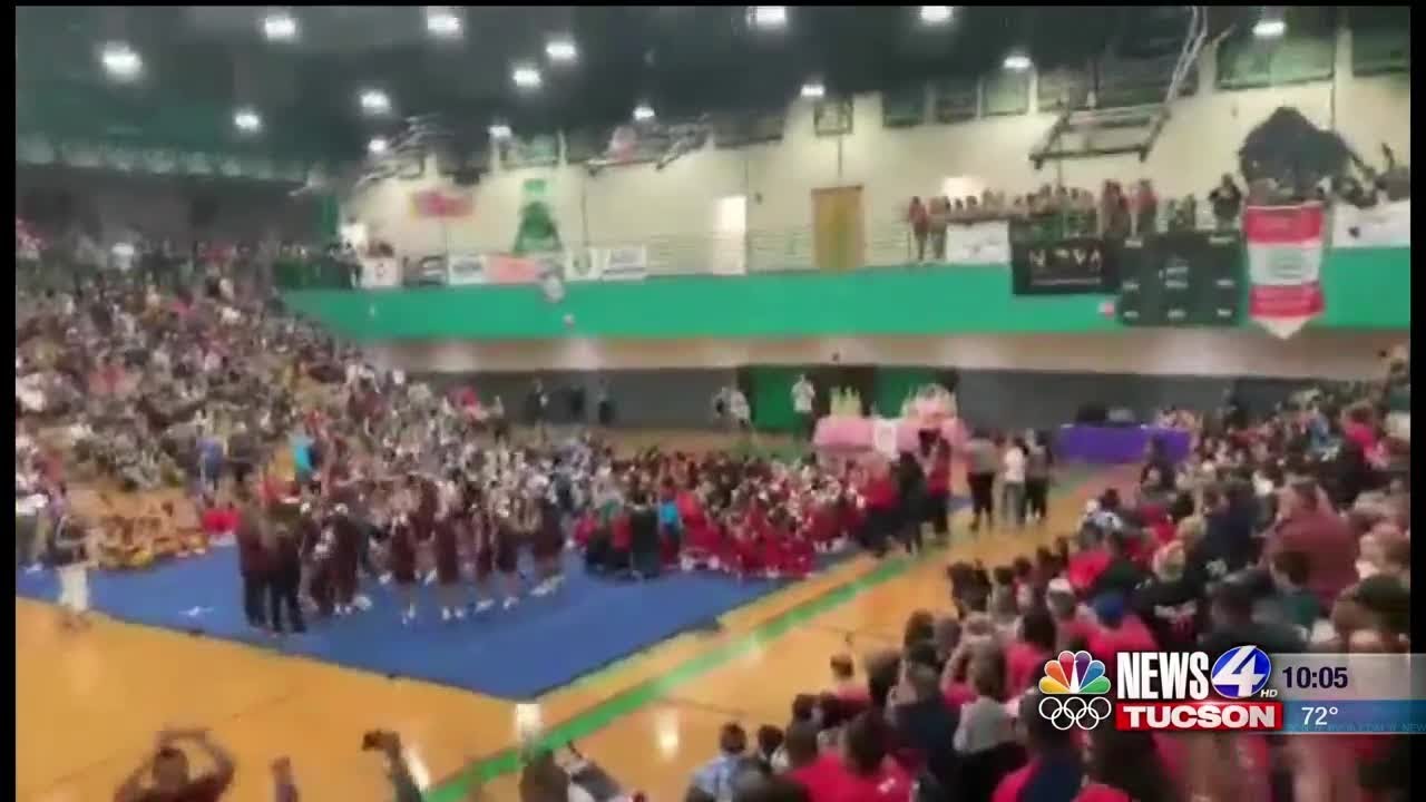 Tucson Redskins U8 cheer win competition - YouTube
