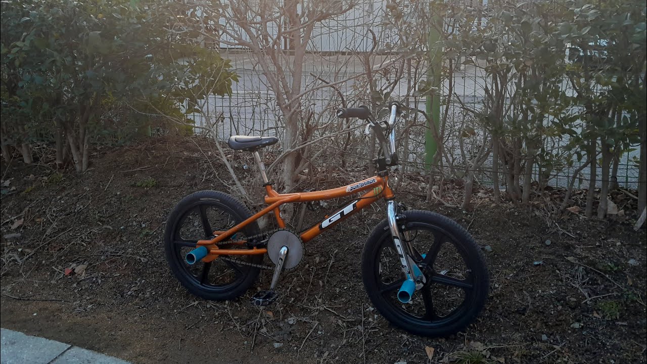 korea 2000 gt pro performer bmx bike - YouTube