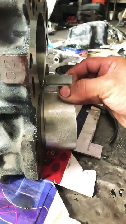 How to install piston Toyota 2C Diesel engine - YouTube