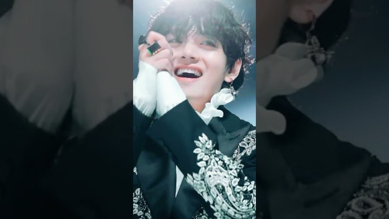 #/~√ Kim Taehyung #/ boxy cute smile #/~ and eyes #/~ short - YouTube