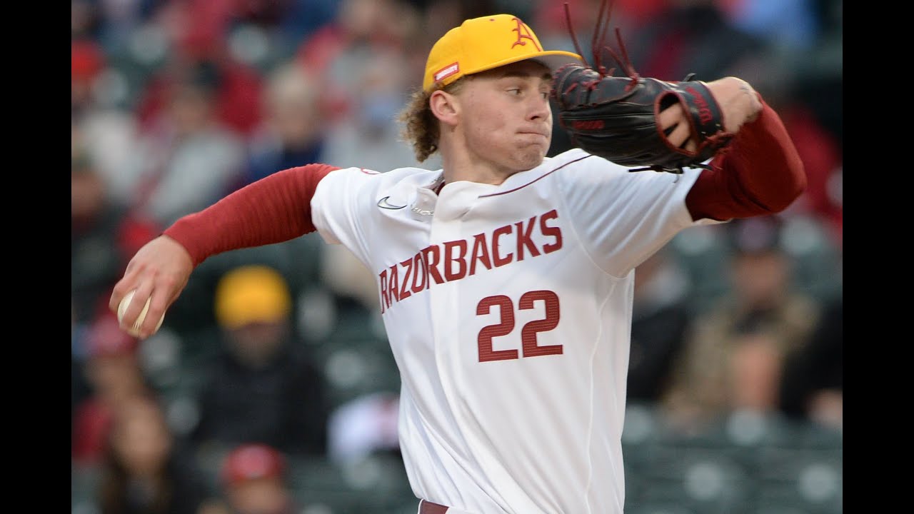 Jaxson Wiggins recaps Arkansas' 8-4 win over Arkansas State - YouTube