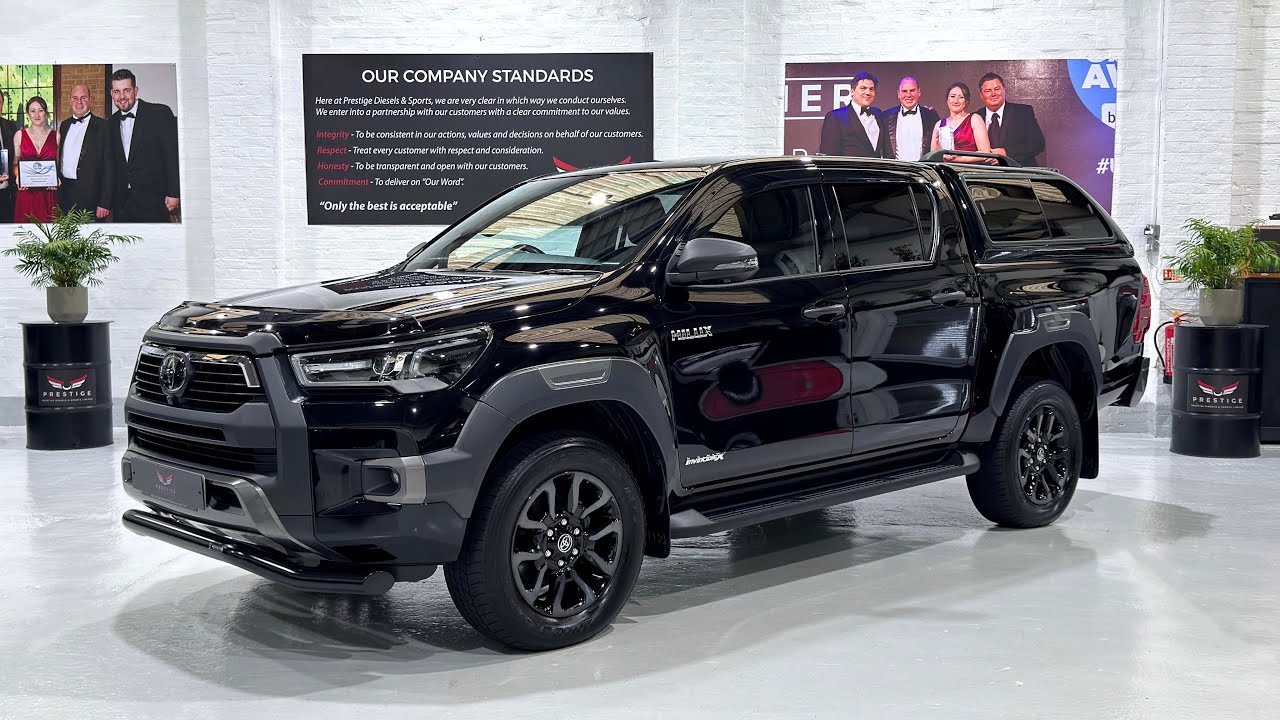 2022 Toyota Hilux 2.8 D4-D Auto Invincible X Double Cab Galaxy Black ...