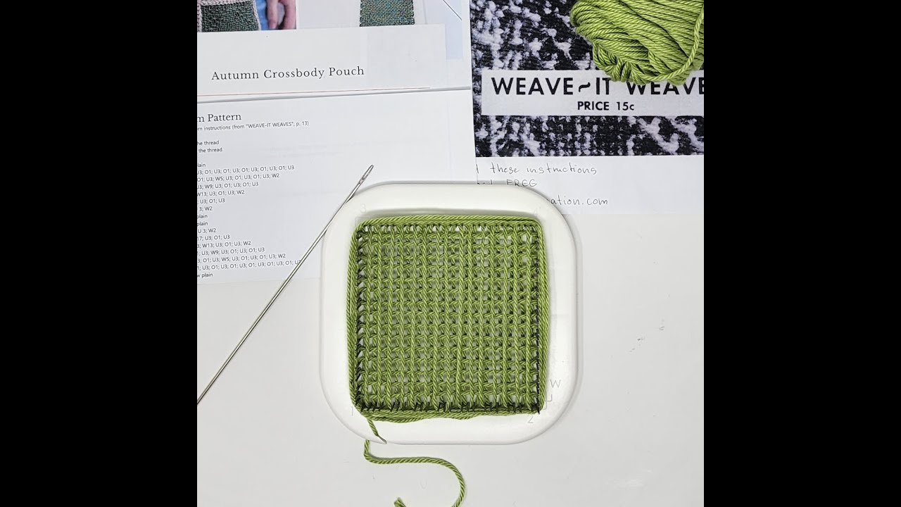 Weaving A Pick-Up Pattern on a Pin Loom (Zoom Loom) - YouTube