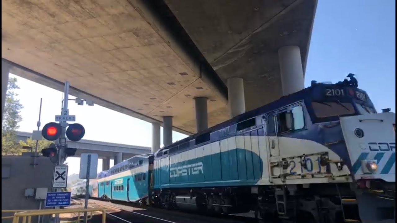 Coaster 2101 #639, Sorrento Valley Station East Pedestrian Crossing ...