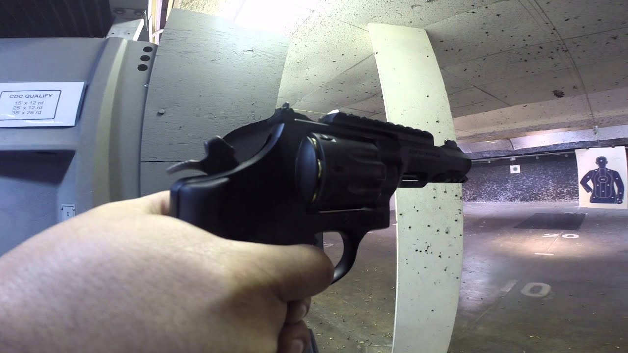 Smith and Wesson TRR8 8 Shot Tactical Revolver 357 Magnum - YouTube