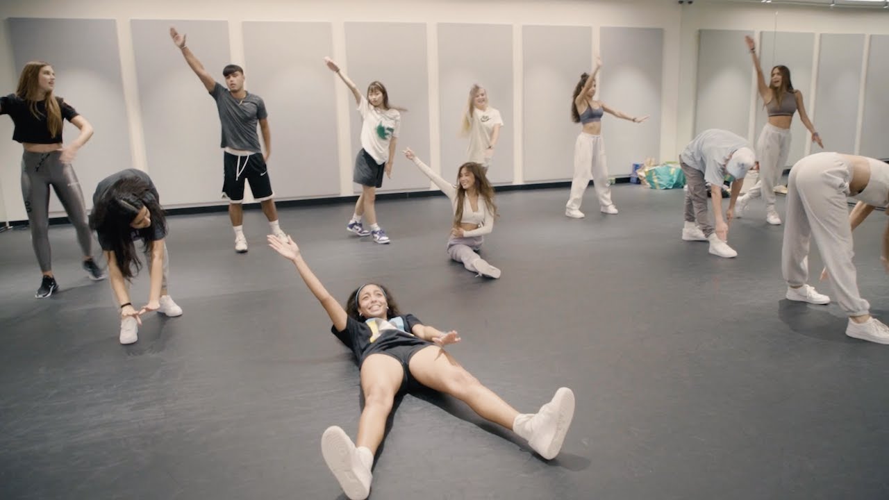 Dancing To One Love... With Straight Knees And While Crying?!! - YouTube