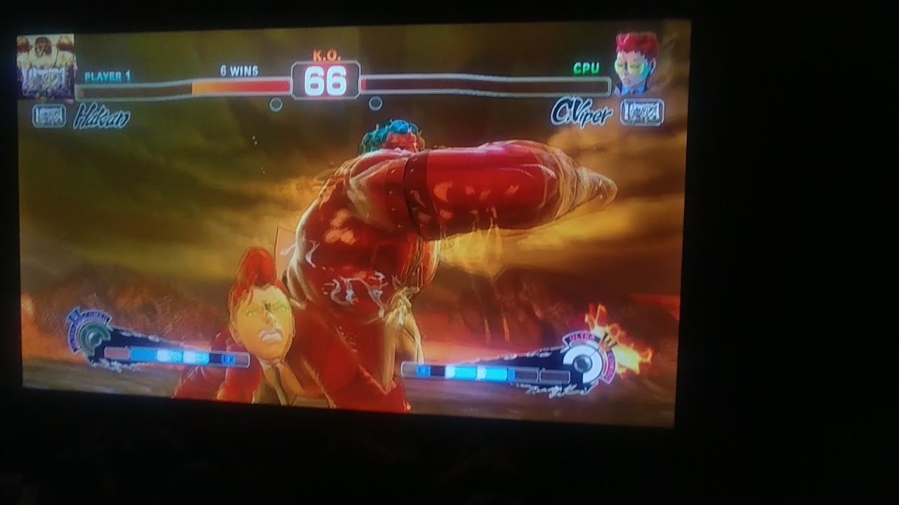 Ultra Streetfighter 4 Hakan Oil Combination Hold Ultra Combo on C.Viper ...