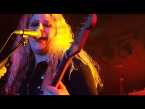 Erin Bennett & the EB Band - Hawkeaster 2018 - YouTube