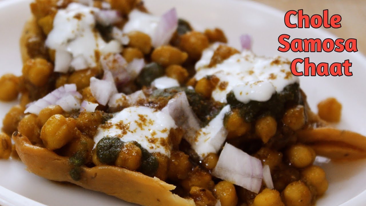 Chole Samosa Chaat/करारे समोसे और छोले की चाट/Desi Chole Samose/Street ...