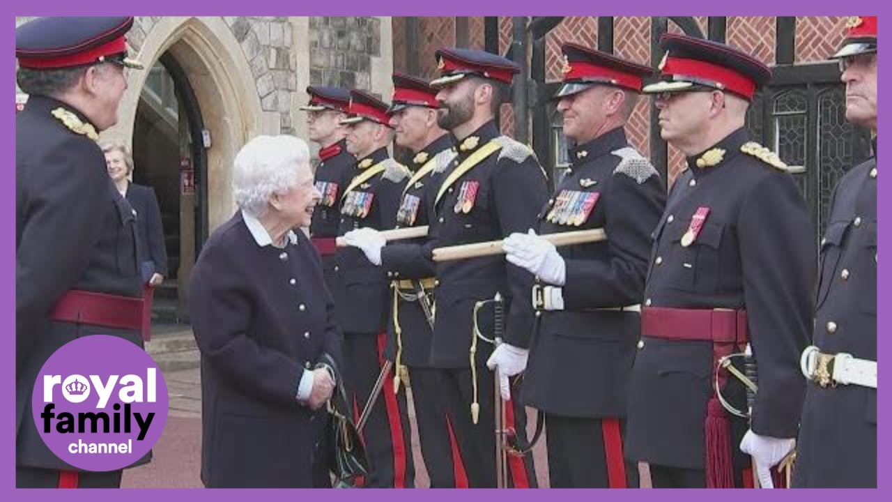Queen Jokes with Canadian Officer About His Medals - YouTube