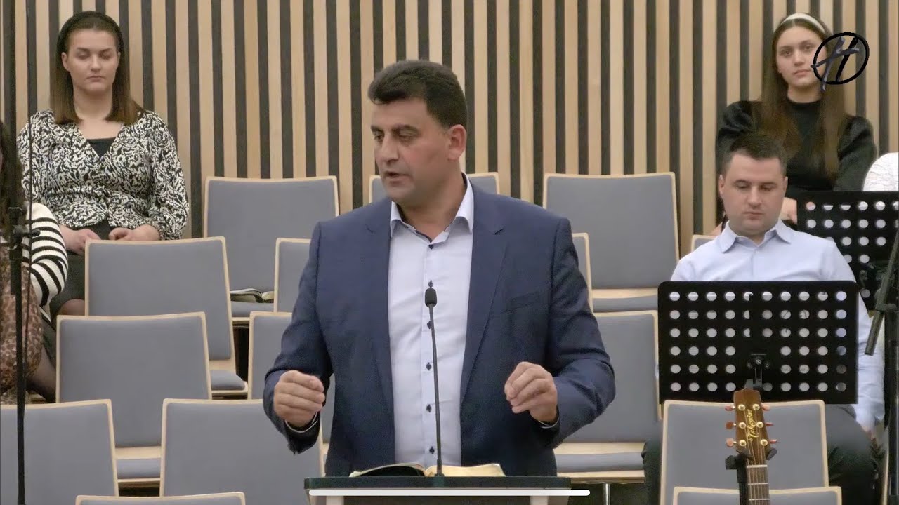 Dorin Cîrstean | Speranta Linz - YouTube