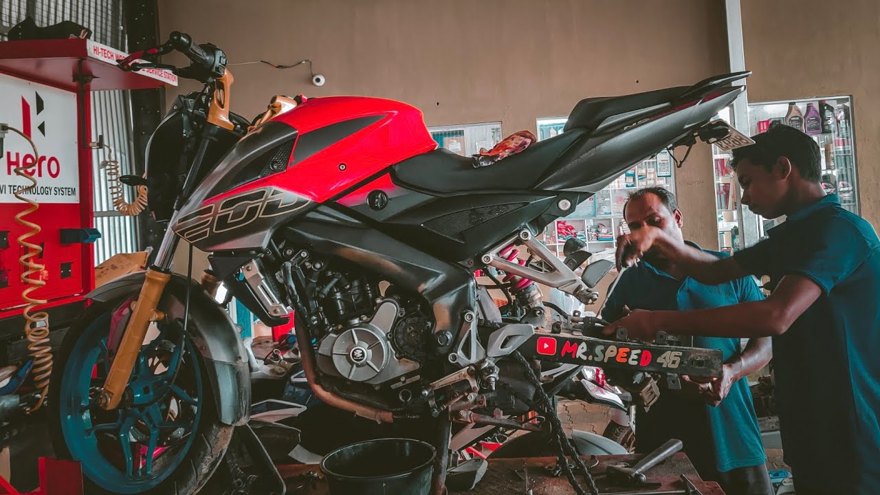 Best Engine Oil For NS200 || Chain Sprocket Change || Mr Speed 46 || # ...