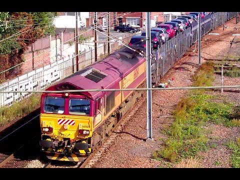 Incredibly long car transporter train - YouTube