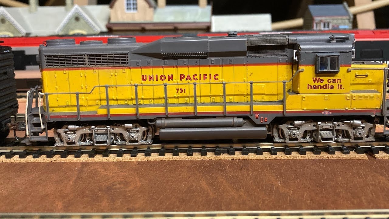 GM EMD GP30 by Spectrum - YouTube