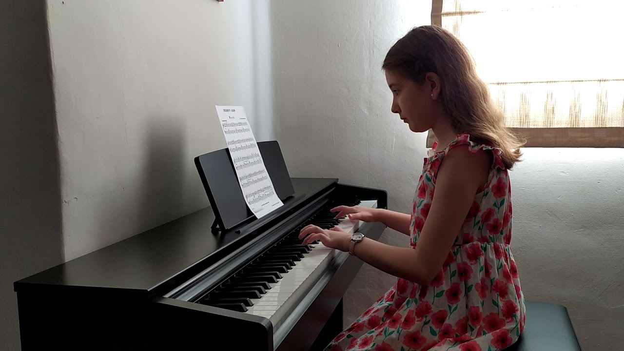 March Schostakowitsch Alicia Barrero 2EB Helios Lopez - YouTube