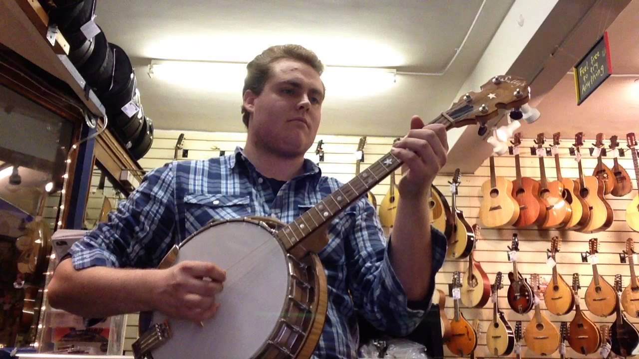 Sully's Short Scale Tenor Banjo @ Hobgoblin Crawley - YouTube