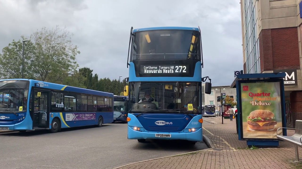 METRO BUS ROUTE 272 DEPARTING CRAWLEY BUS STATION - YouTube