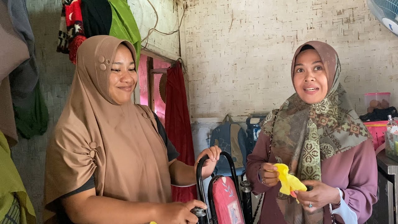 KELILING KAMPUNG JANDA BUTUH PERHATIAN BARENG NENG ANI BU GURU CANTIK - YouTube