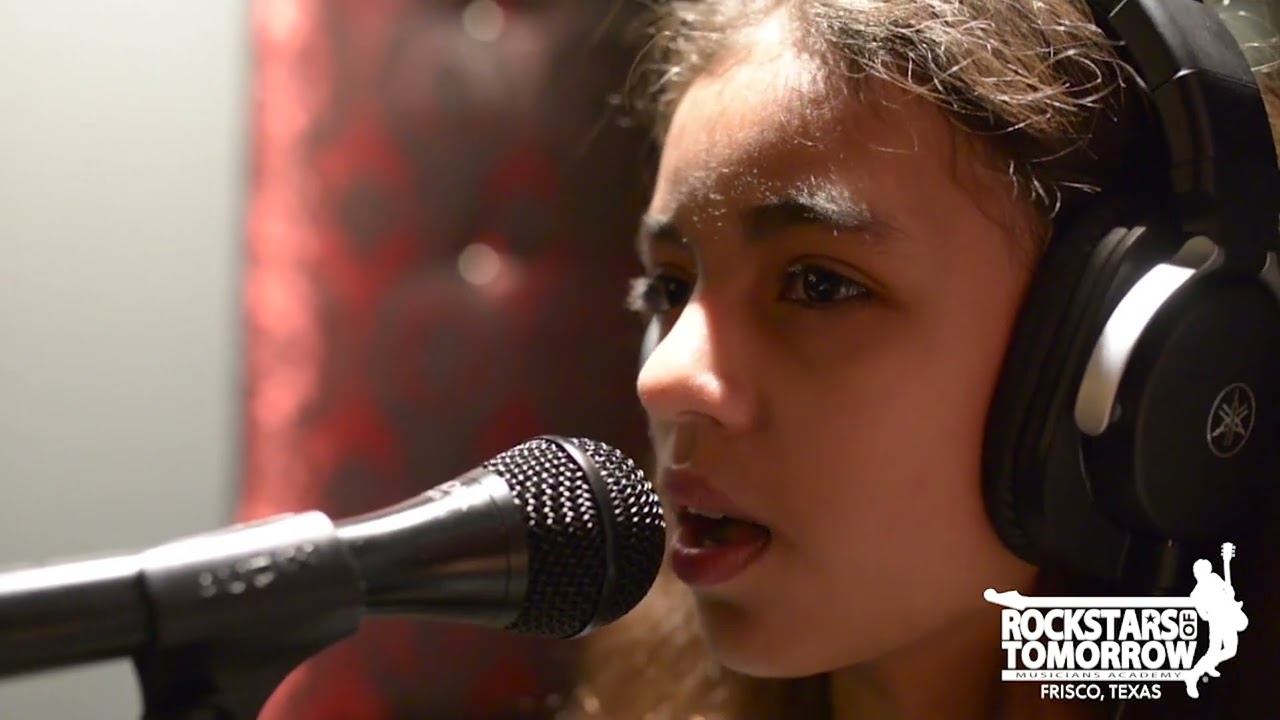 Sasha singing Dreams by Fleetwood Mac - YouTube