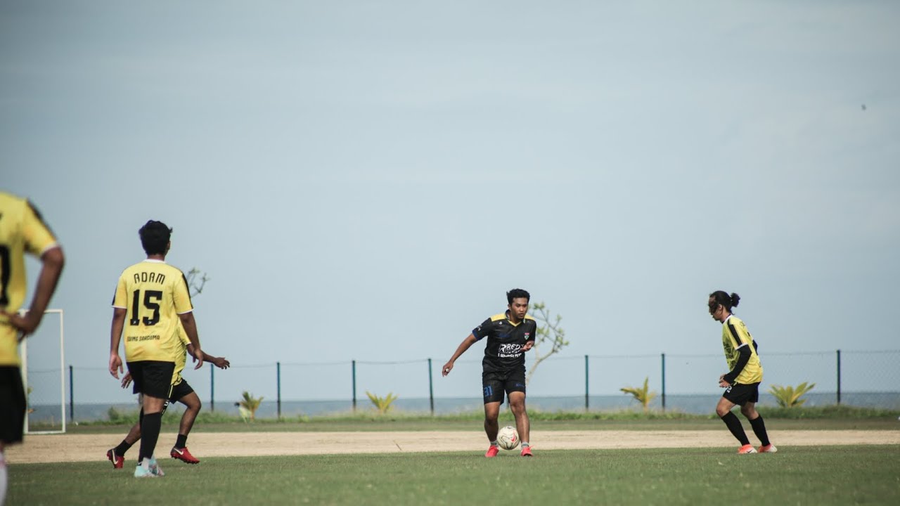 Bali United Training Center - Info Jersey Bali United 2014 Dong! - YouTube