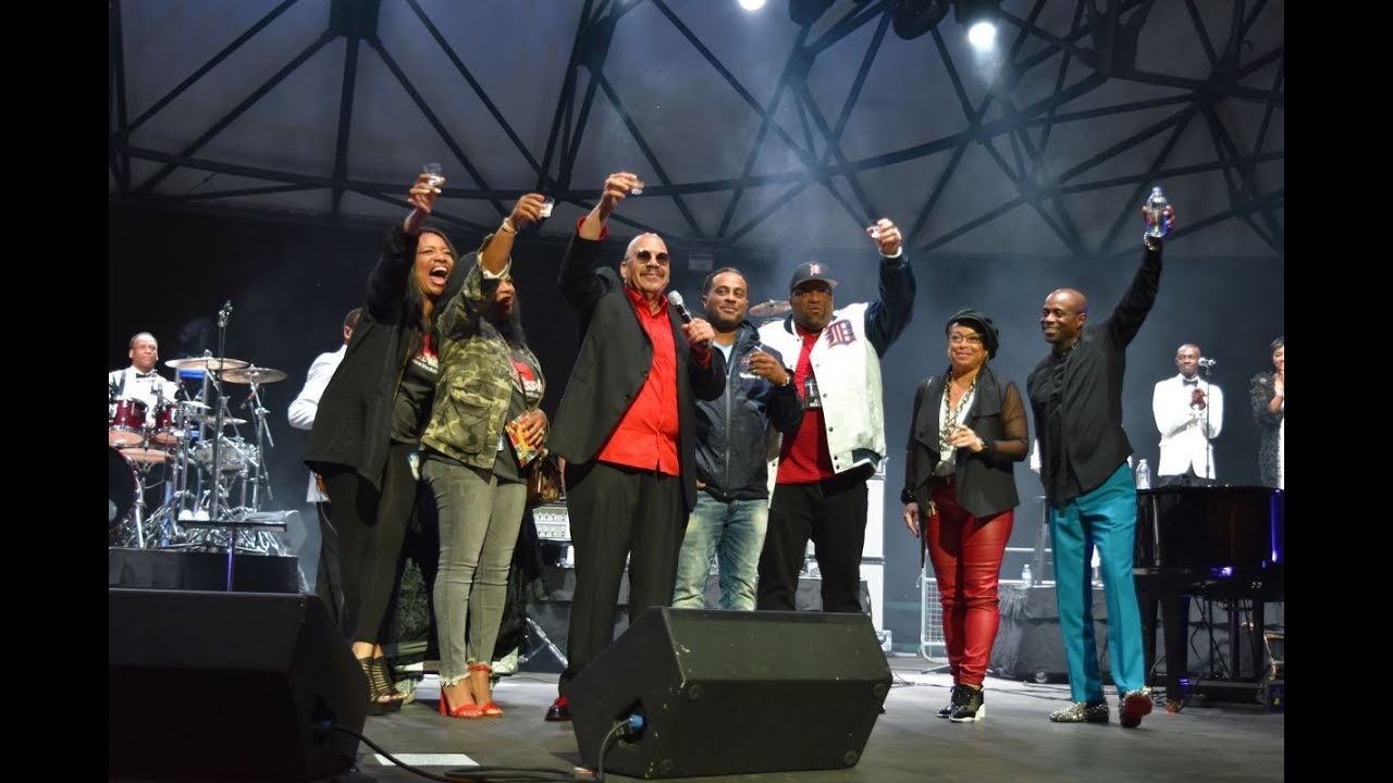 KEM, Robin Thicke, & More Celebrate Tom Joyner's 25 Years In Radio ...