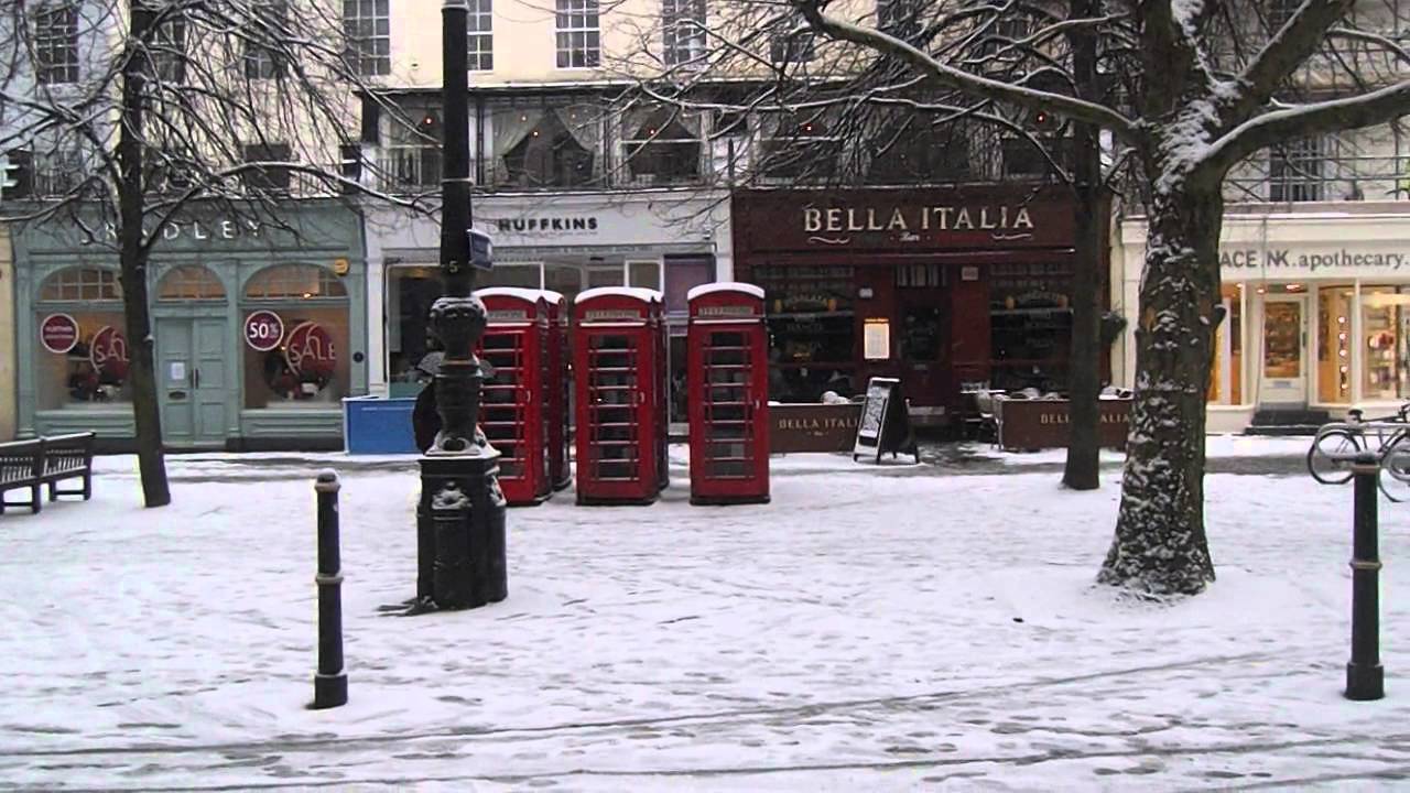 SNOW IN CHELTENHAM TOWN CENTRE 180113 - YouTube