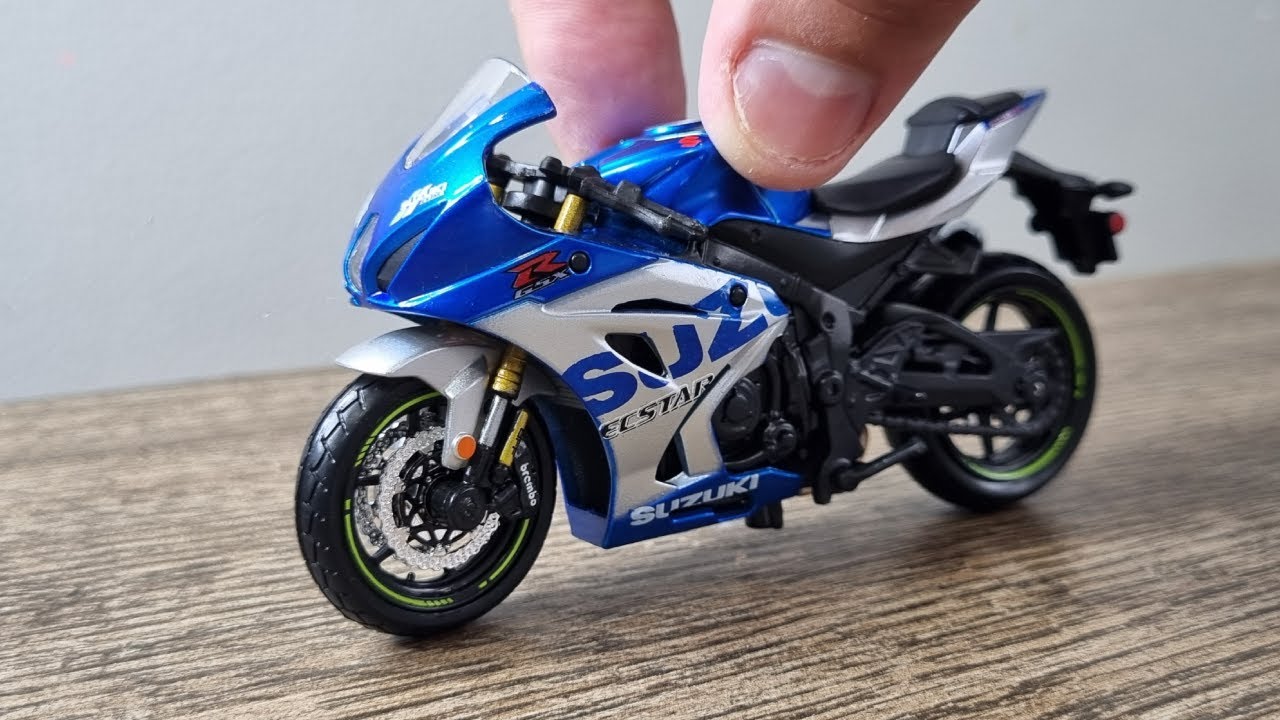 SOME MINIATURE MOTORCYCLE MODELS ON HAND AT DYNAMICS - YouTube