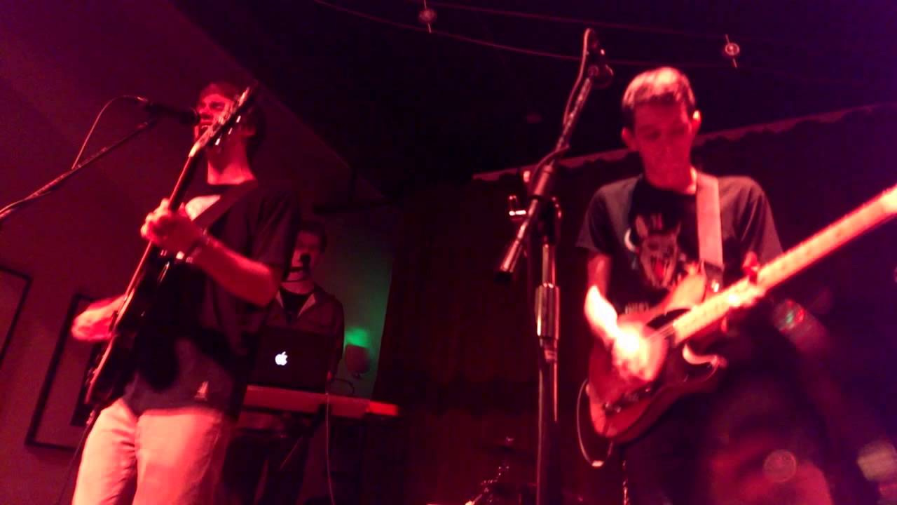 Feed Me Jack (live at Luigi's) - YouTube