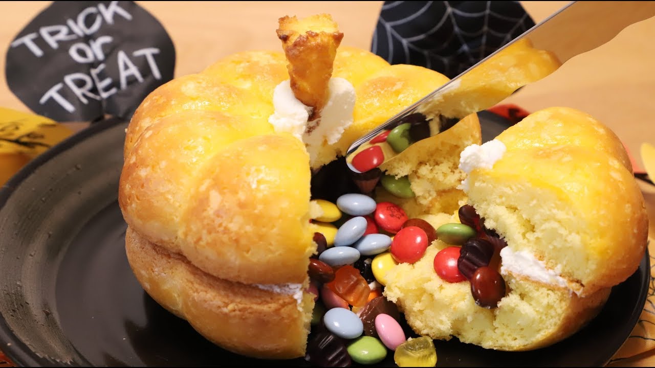 Halloween Pumpkin Trick Cake - YouTube