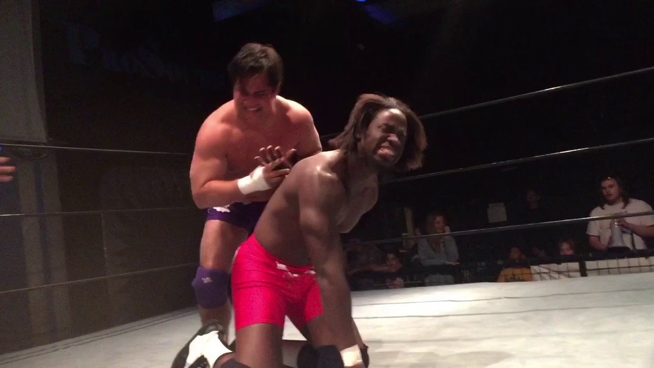 Trever Aeon (c) VS Cabana Man Dan - YouTube