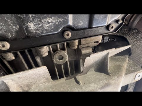 PORSCHE MACAN S (2015): PDK TRANSMISSION GEARBOX OIL CHANGE DIY - YouTube