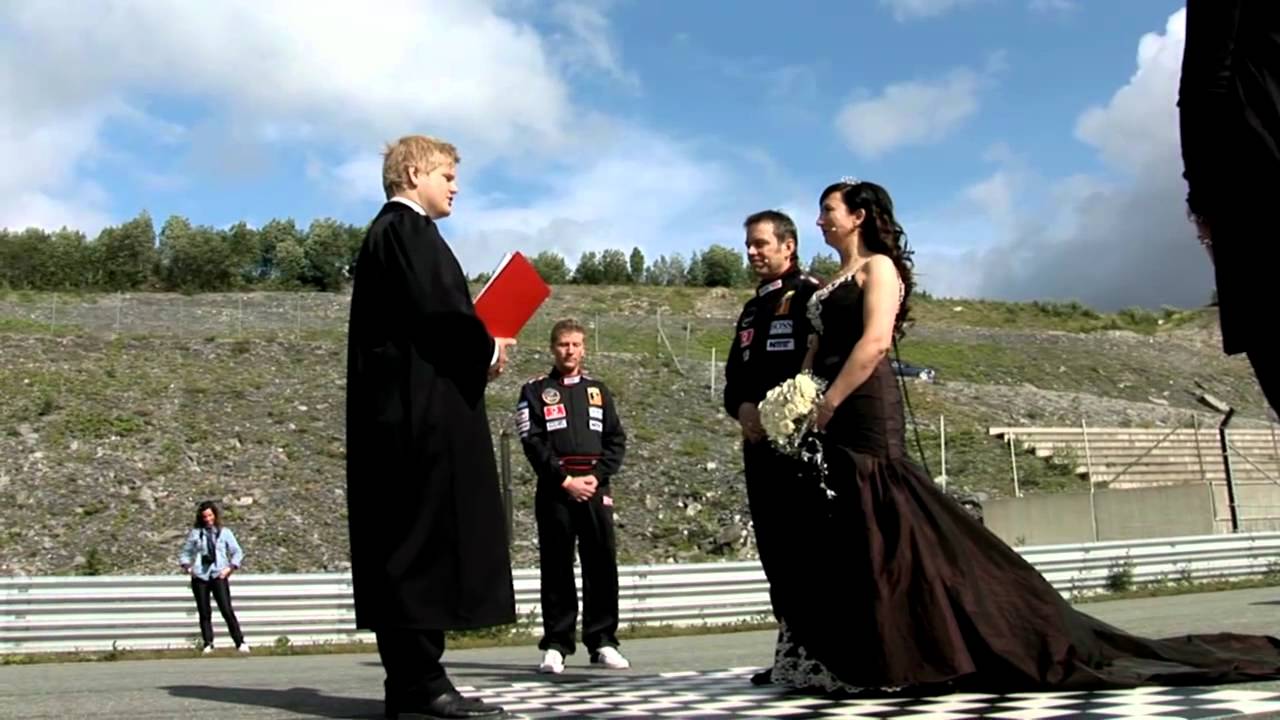 Sissel og Ingar - Wedding on a Racetrack - YouTube