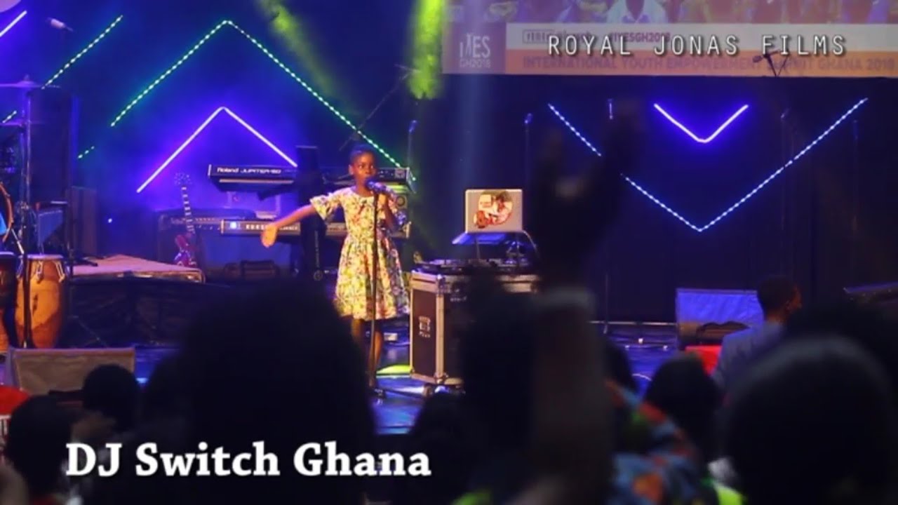 Watch DJ Switch's Super Duper Performance at IYES 2018 - YouTube