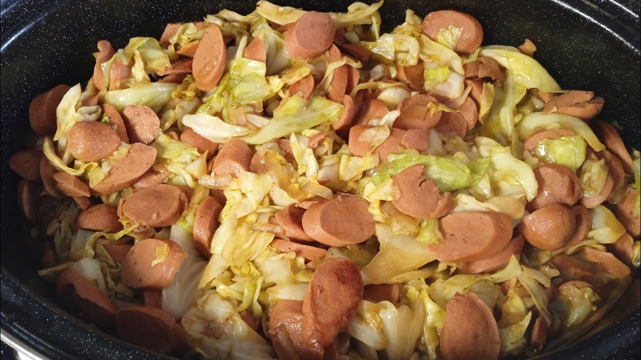 cabbage 🥬 stir fry with hot dog EP. 503 PLOYPHODEE 🙏 - YouTube