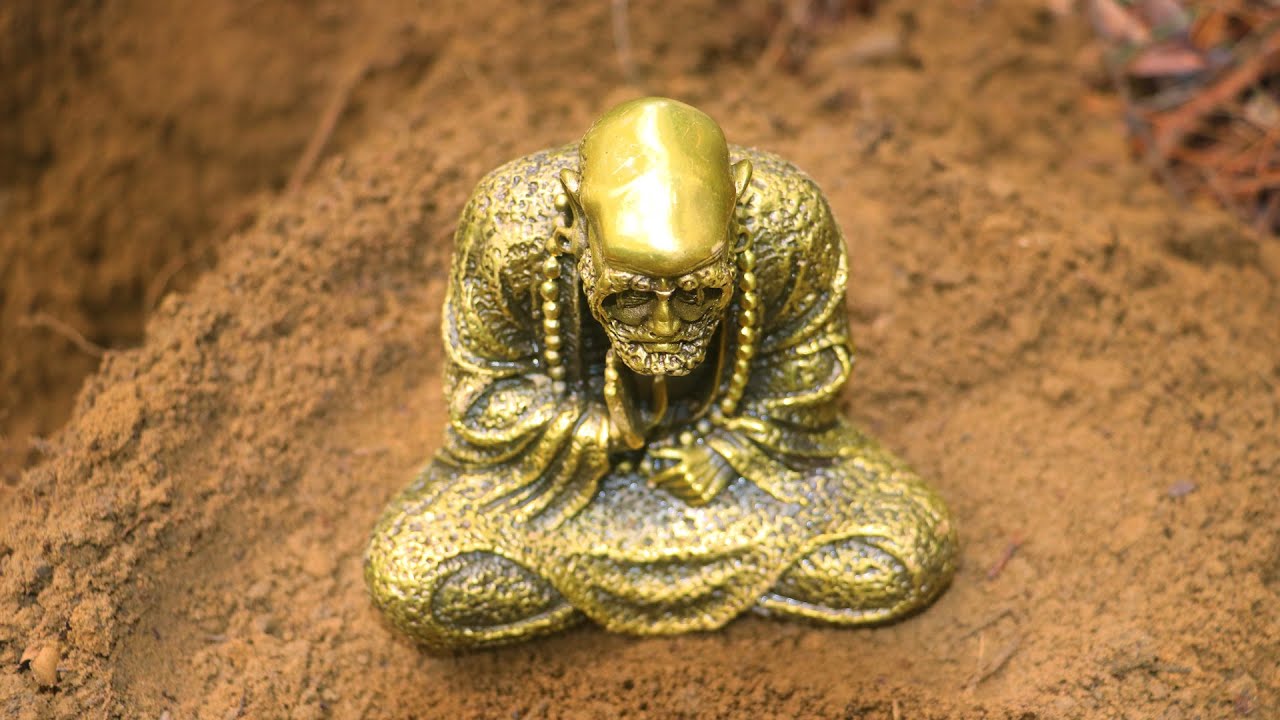 I found a solid gold statue worth $800,000 in 6 hours!! - YouTube