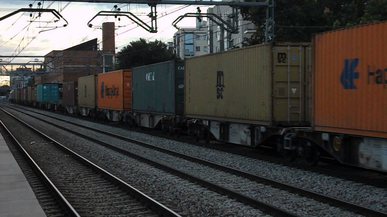 AZVI / Traccion Rail - 333.385 con TECO en Torrejón de Ardoz - YouTube
