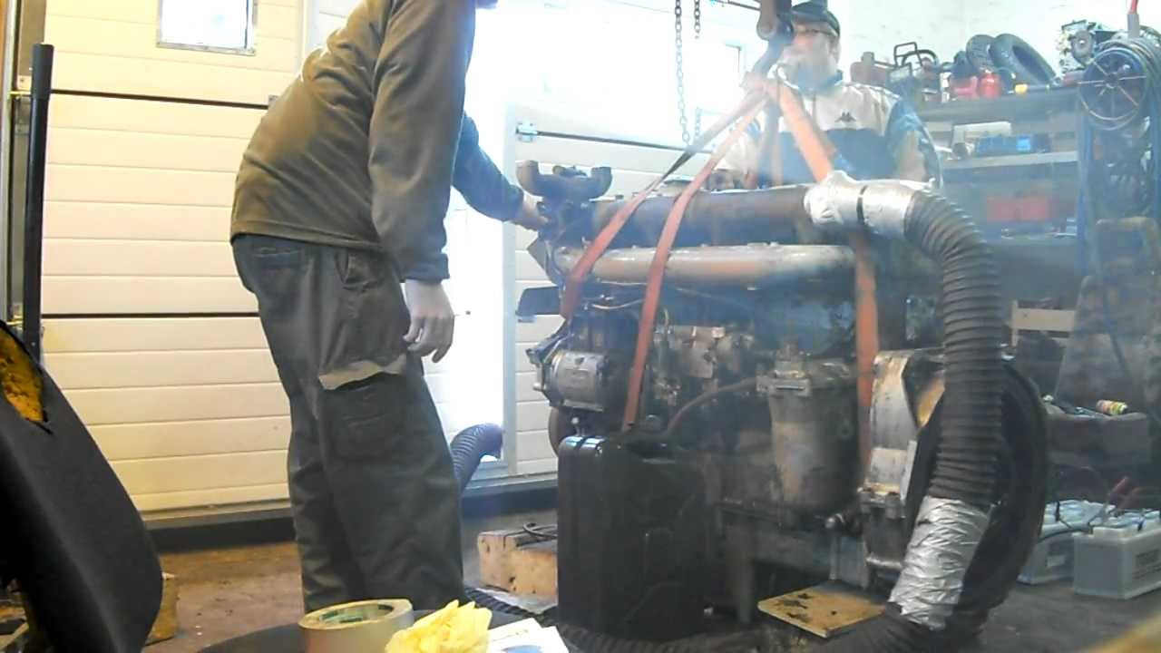 Sisu Leyland 680 start - YouTube