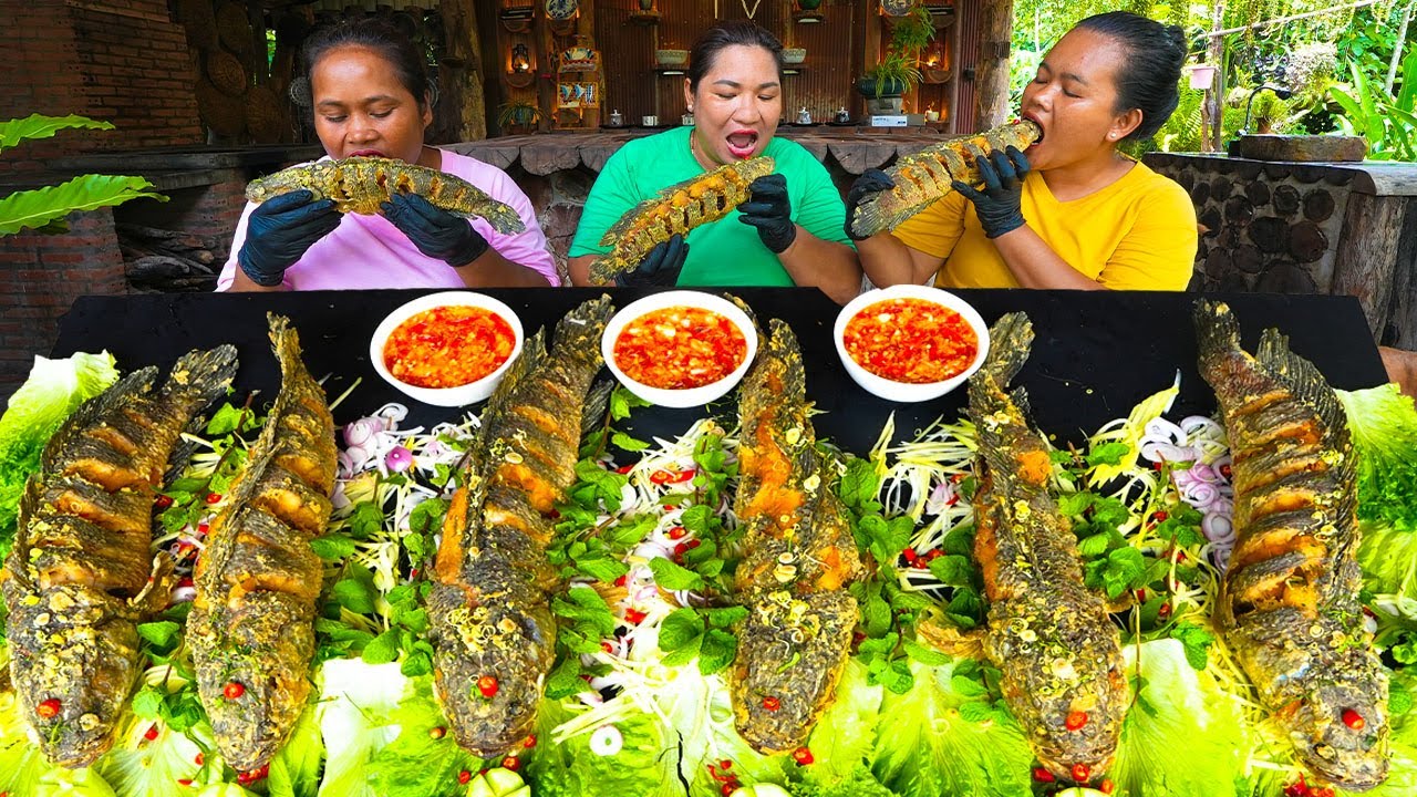 Most Delicious Deep Fried Snake Head Fish Eating with Spicy Sauce - YouTube
