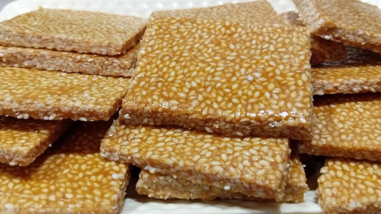 Til Chikki recipe | Til wali Gachak | Gur Gachak/Chikki recipe | Cook ...