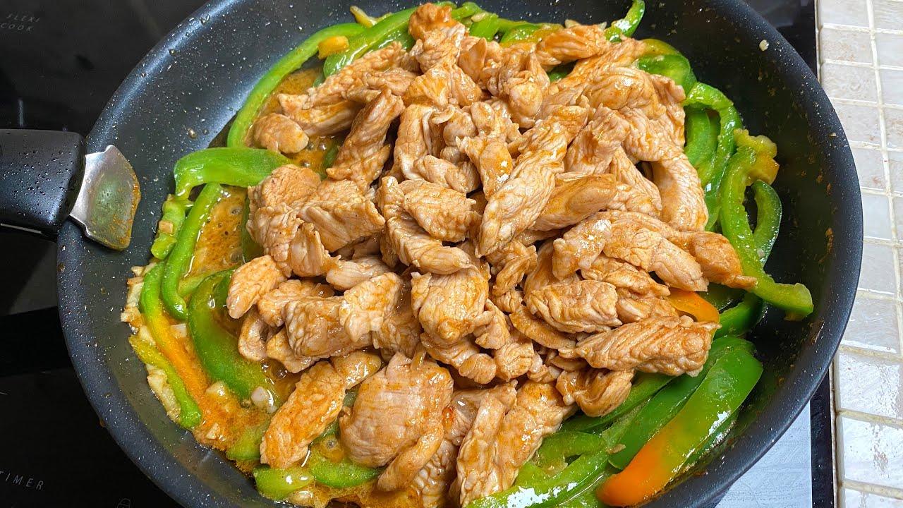 A quick recipe for chicken fillet with green pepper. Everyone liked it ...